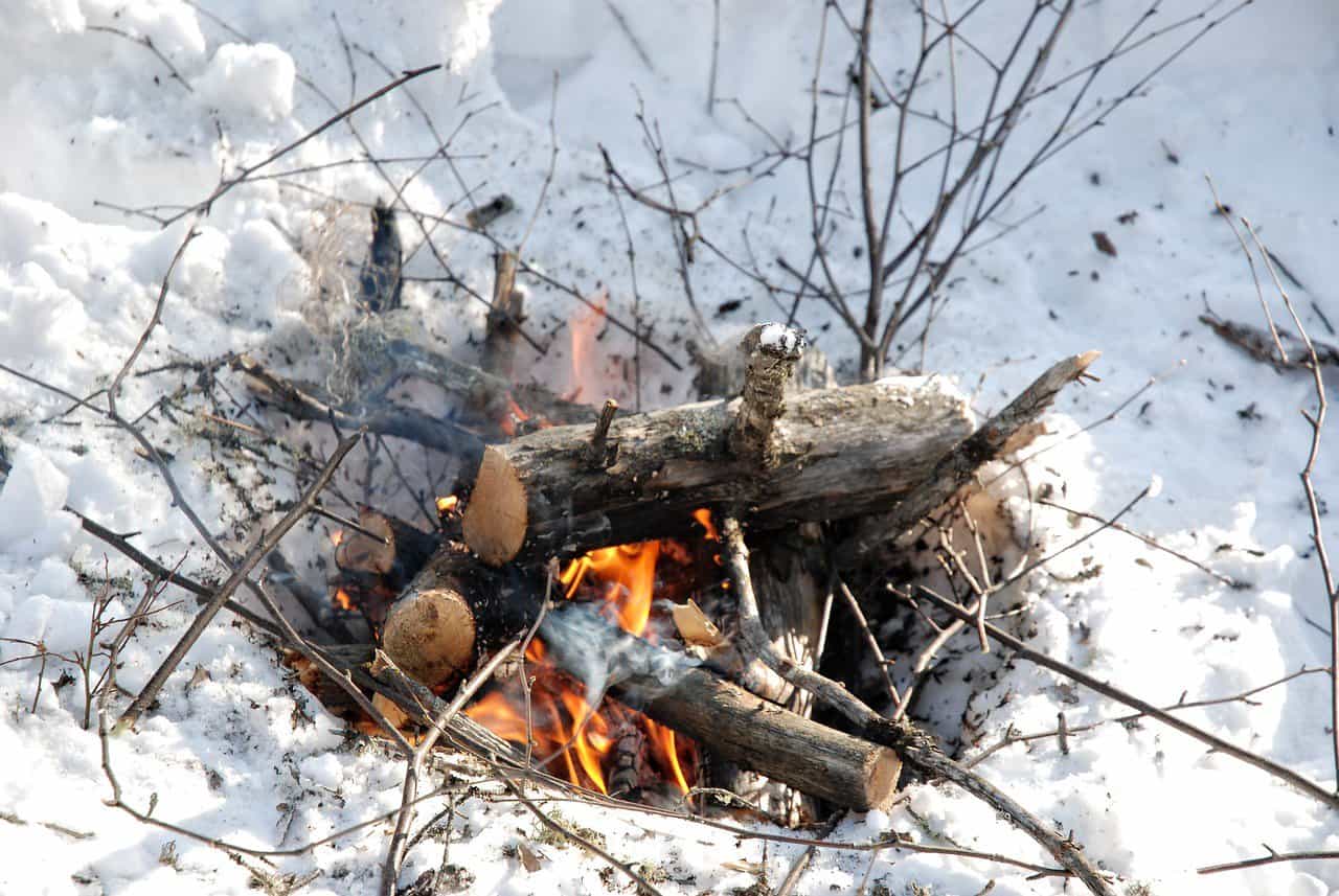Make a Campfire in the Winter Season: Tips and Guides | CuteCamper